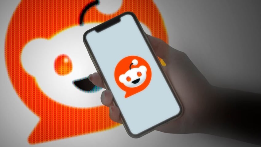 Reddit Momentum Surge Defies Valuation Concerns As Wells Fargo Bumps ...