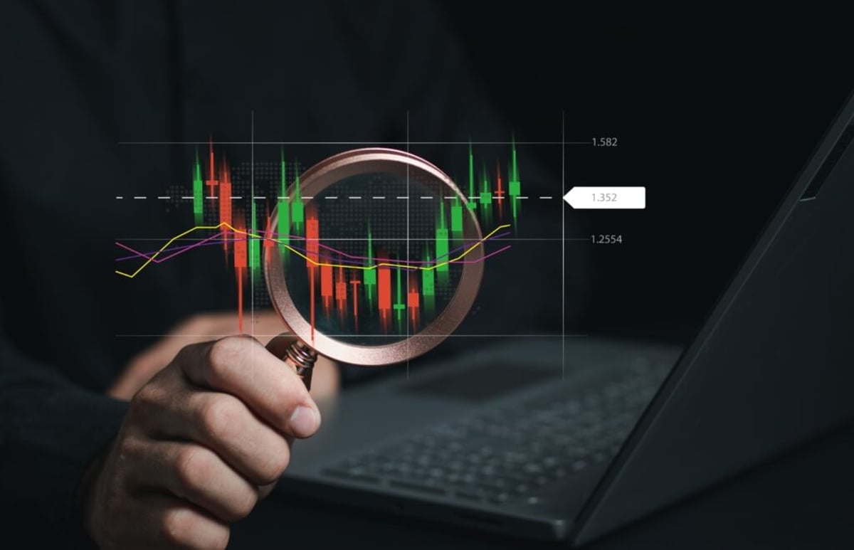 5 Tech Stocks Surging as Wall Street Money Floods East - Alibaba Gr ...